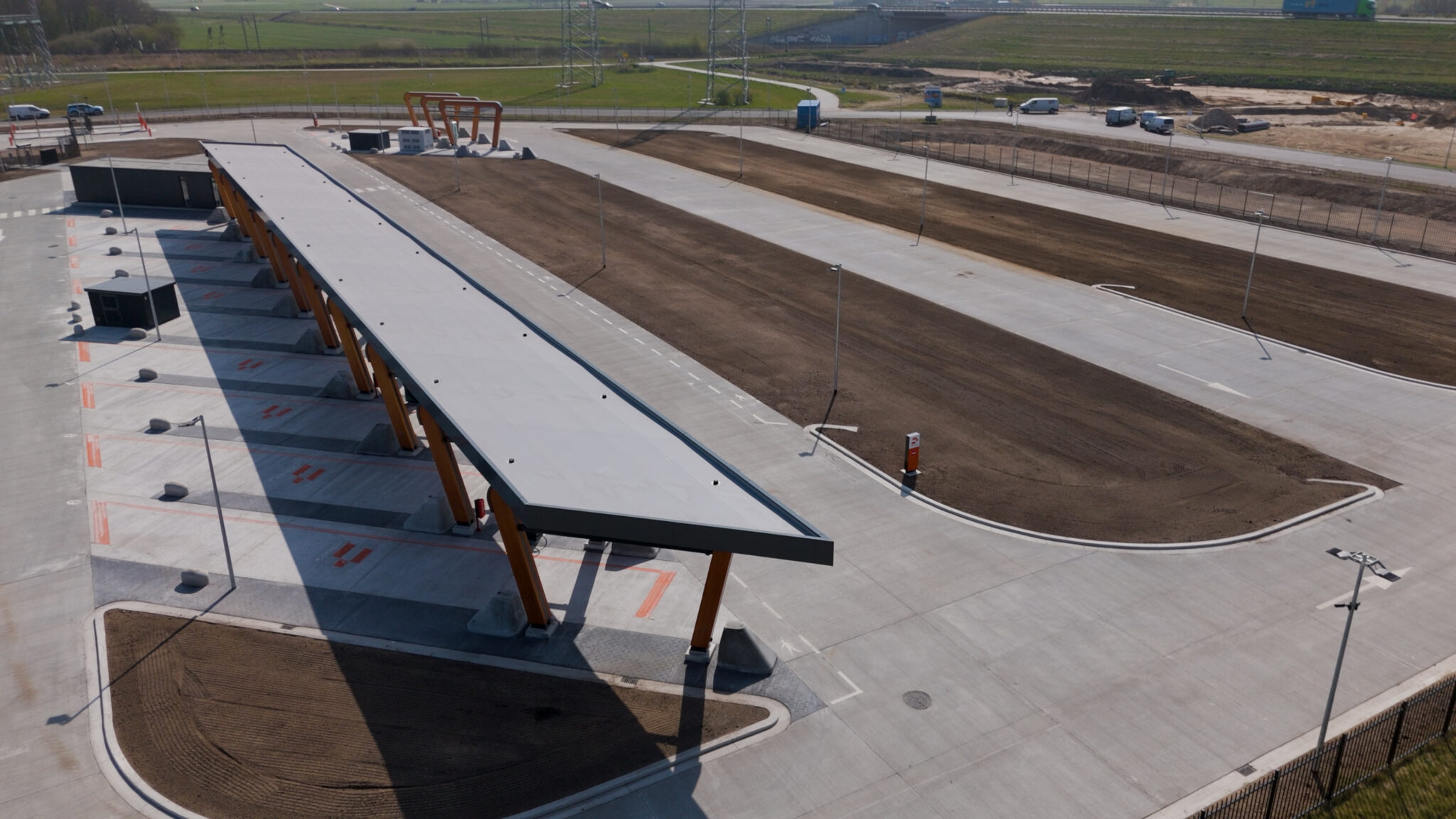 Milence expands Dutch network with a new charging hub in Zwolle ...