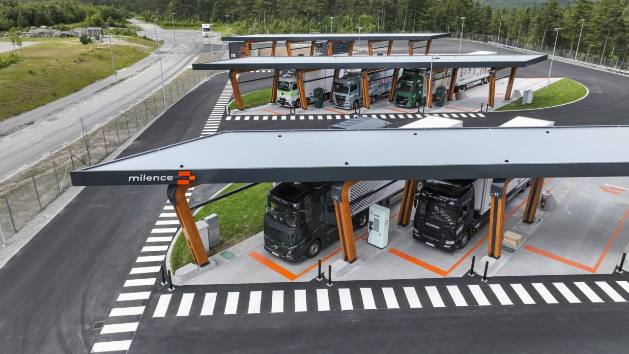 Milence demonstrates the first Megawatt Charging System (MCS) at the ...